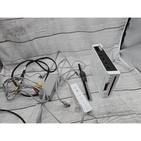Nintendo | Video Games & Consoles | Nintendo Wii White Console Parts ...